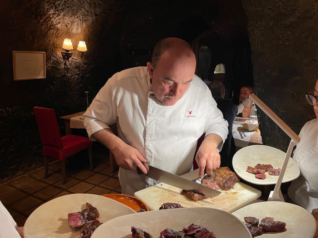 José Gordón, el alquimista de la carne en “El Capricho”